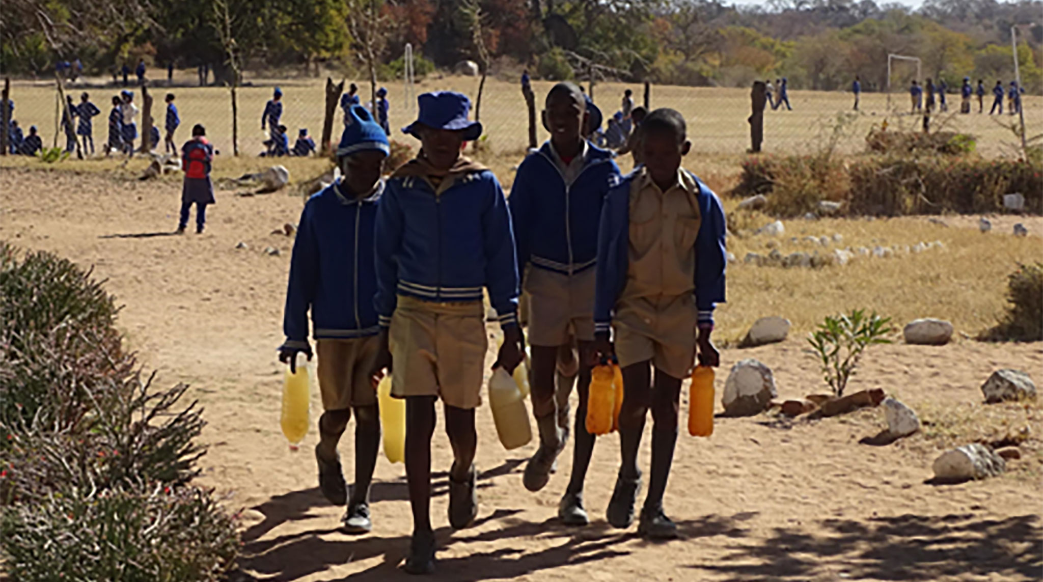 Plumtree Ngwana Primary School / Kliniek - Proafrika